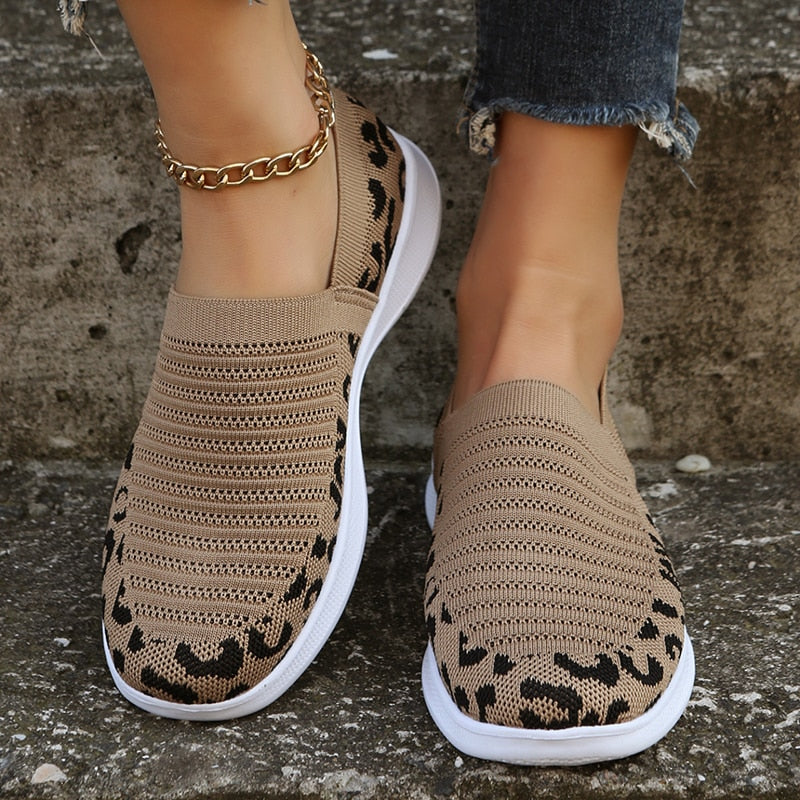 סניקרס חצי JOLA – LaMess